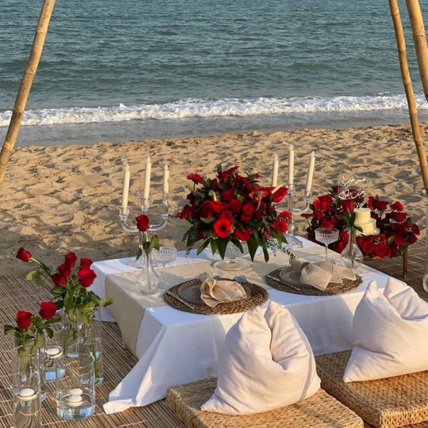 BEACH PROPOSAL – The Circular Clique